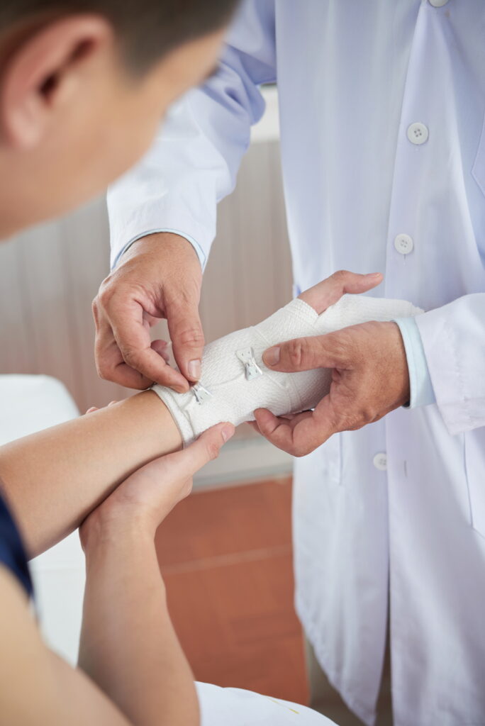 Pose de pansement à domicile sur Bergerac - INFILIB